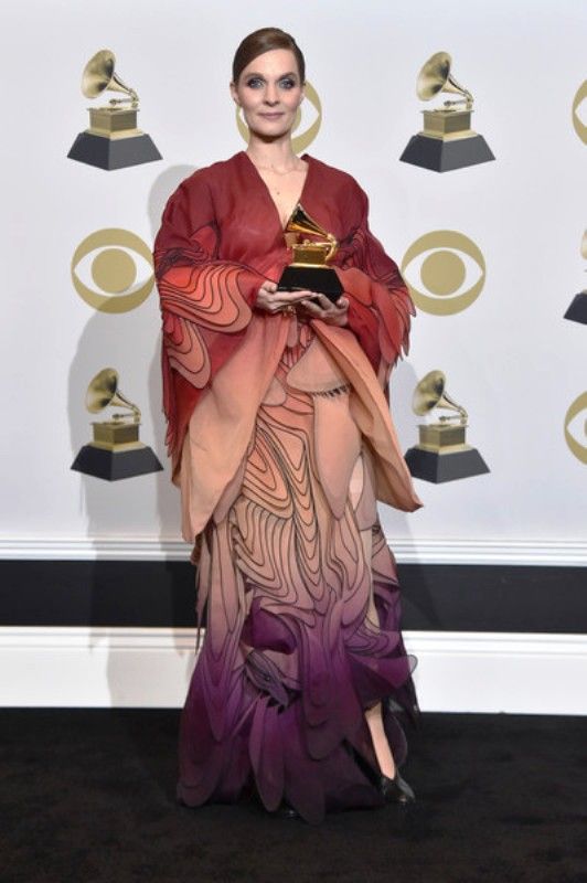 Hildur Guðnadóttir Age,Boyfriend, Husband, Children, Family, Biography ...