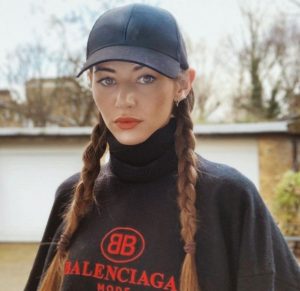 Eleanor Calder Height, Age, Boyfriend, Family, Biography & More ...